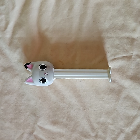 Pez D'Or | Toys | Gabby Cats Pez Dispenser | Poshmark